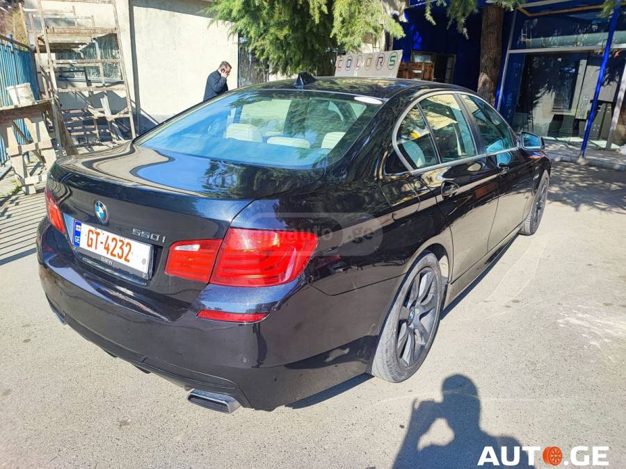 იყიდება BMW, 5 Series, 550 4.4 2013 განბაჟებული