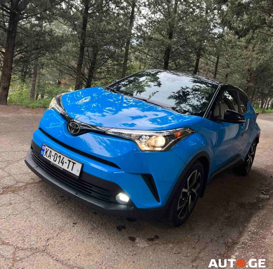 Toyota C-HR: Stylish Compact SUV | auto.ge