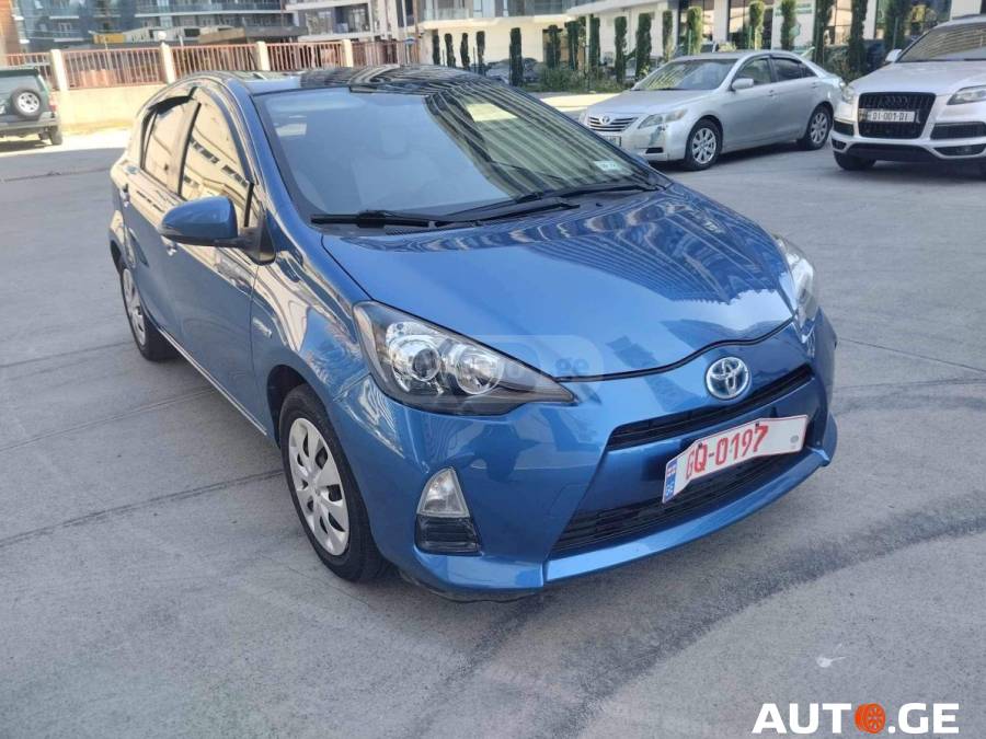 Sale Toyota Toyota, Prius, Prius C 1.5 2014 Before Customs