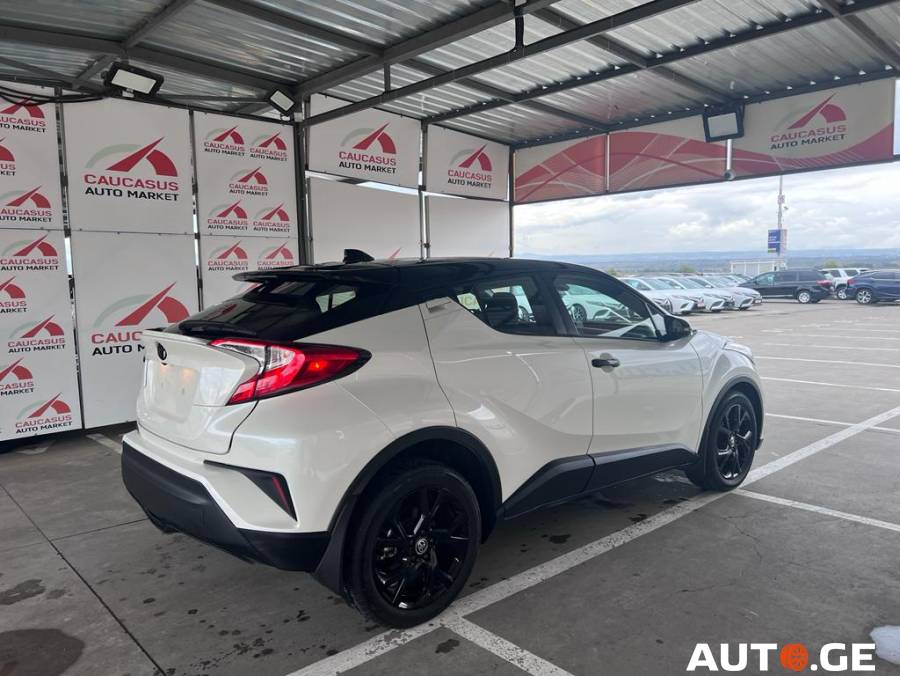 Toyota C-HR: Stylish Compact SUV | auto.ge